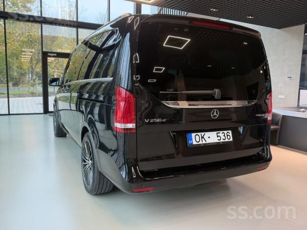 Melns Mercedes-Benz V 250 2017 Rīga, ar dzinēja tilpumu 2.10 L un nobraukumu 37 tūkst. km par 54300 €, foto 4 vietnē AUTOMOTO.COM.LV