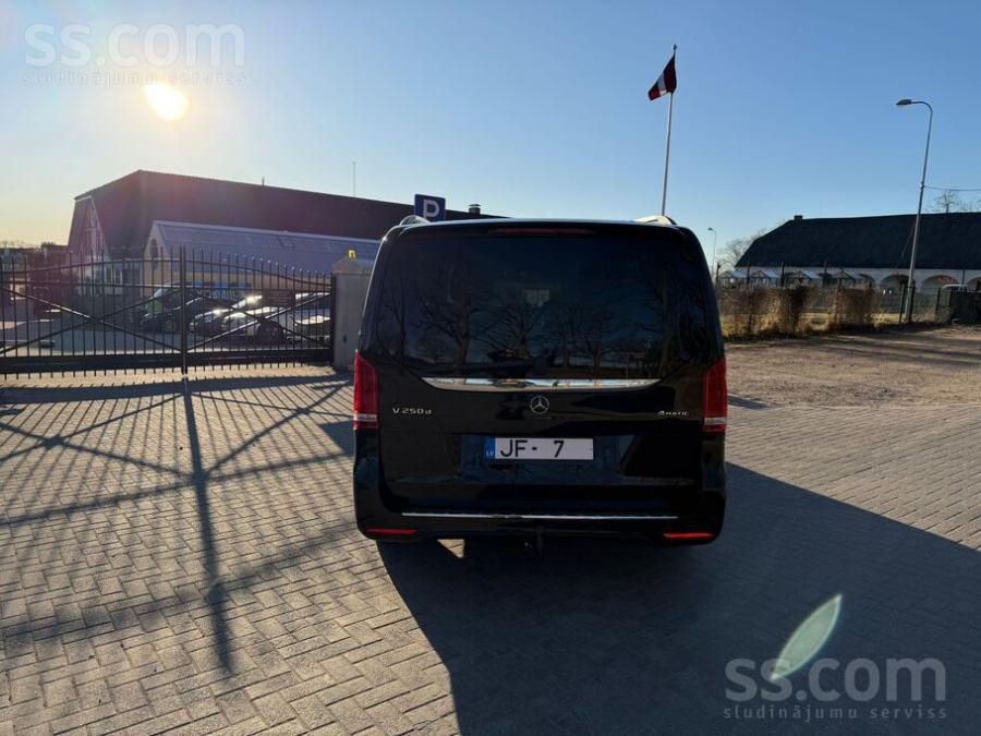 Melns Mercedes-Benz V 250 2018 Valmiera, ar dzinēja tilpumu 2.20 L un nobraukumu 230 tūkst. km par 43000 €, foto 4 vietnē AUTOMOTO.COM.LV