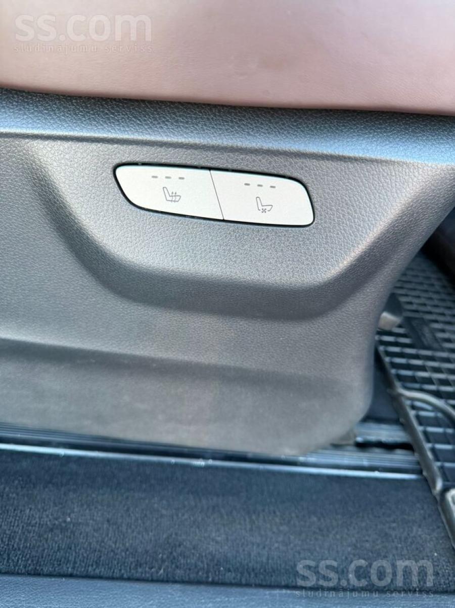 Melns Mercedes-Benz V 250 2018 Valmiera, ar dzinēja tilpumu 2.20 L un nobraukumu 230 tūkst. km par 43000 €, foto 9 vietnē AUTOMOTO.COM.LV