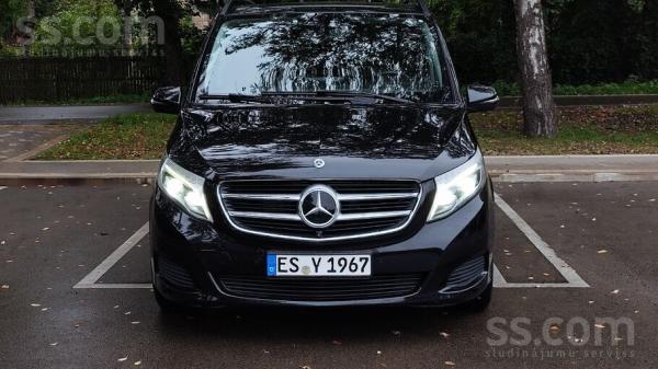 Mercedes-Benz V 250 2018 in Riga on AUTOMOTO.COM.LV Black Mercedes-Benz V 250 2018 in Riga, with an engine capacity of 2.20 L and mileage of 275 thousand km for 29950 €, photo 4 on AUTOMOTO.COM.LV