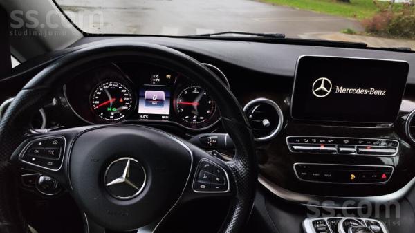 Mercedes-Benz V 250 2018 in Riga on AUTOMOTO.COM.LV Black Mercedes-Benz V 250 2018 in Riga, with an engine capacity of 2.20 L and mileage of 275 thousand km for 29950 €, photo 9 on AUTOMOTO.COM.LV