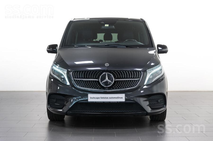 Black Mercedes-Benz V 250 2021 in Riga, with an engine capacity of 2.00 L and mileage of 119 thousand km for 42500 €, photo 4 on AUTOMOTO.COM.LV