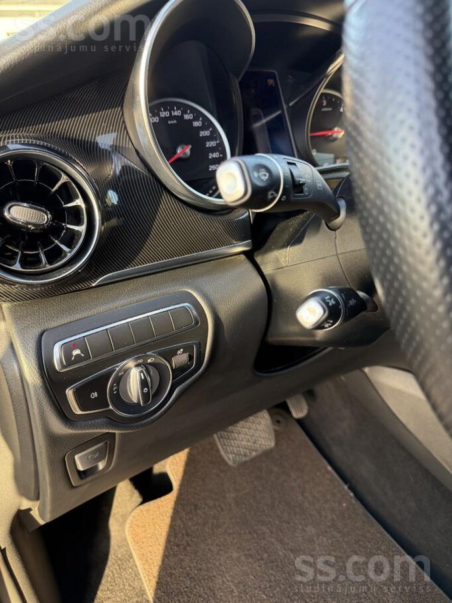 Black Mercedes-Benz V 250 2022 in Riga, with an engine capacity of 2.00 L and mileage of 147 thousand km for 42900 €, photo 22 on AUTOMOTO.COM.LV