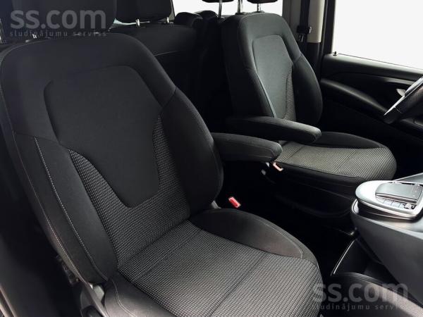 Black Mercedes-Benz V 250 2022 in Riga, with an engine capacity of 2.00 L and mileage of 105 thousand km for 41490 €, photo 7 on AUTOMOTO.COM.LV