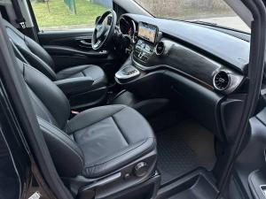 Black Mercedes-Benz V 250 2023 in Riga, with an engine capacity of 2.00 L and mileage of 44 thousand km for 55800 €, photo 18 on AUTOMOTO.COM.LV