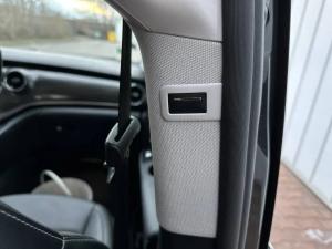 Black Mercedes-Benz V 250 2023 in Riga, with an engine capacity of 2.00 L and mileage of 44 thousand km for 55800 €, photo 26 on AUTOMOTO.COM.LV
