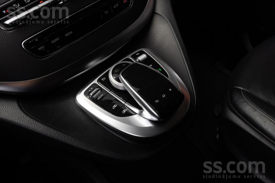 Melns Mercedes-Benz V 250 2014 Rīga, ar dzinēja tilpumu 2.20 L un nobraukumu 330 tūkst. km par 24500 €, foto 14 vietnē AUTOMOTO.COM.LV