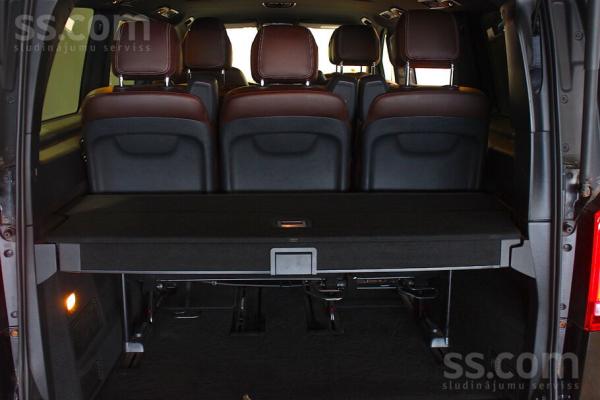 Black Mercedes-Benz V 250 2014 in Riga, with an engine capacity of 2.20 L and mileage of 154 thousand km for 26000 €, photo 7 on AUTOMOTO.COM.LV