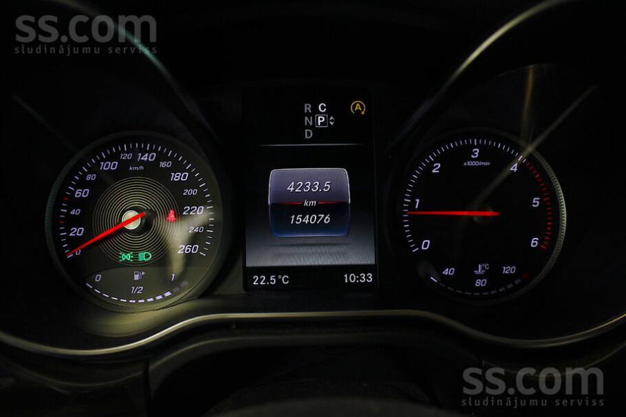 Melns Mercedes-Benz V 250 2014 Rīga, ar dzinēja tilpumu 2.20 L un nobraukumu 154 tūkst. km par 26000 €, foto 16 vietnē AUTOMOTO.COM.LV