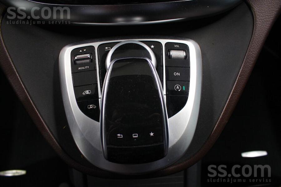 Melns Mercedes-Benz V 250 2014 Rīga, ar dzinēja tilpumu 2.20 L un nobraukumu 154 tūkst. km par 26000 €, foto 24 vietnē AUTOMOTO.COM.LV