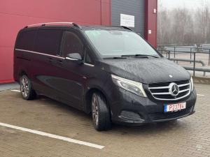 Black Mercedes-Benz V 250 2015 in Kaunas, with an engine capacity of 2.14 L and mileage of 175 thousand km for 25999 €, photo 2 on AUTOMOTO.COM.LV