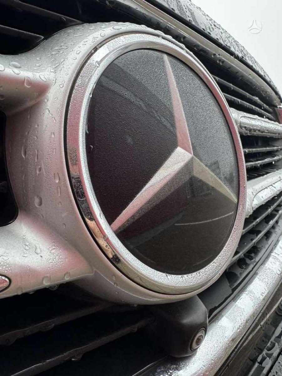 Black Mercedes-Benz V 250 2015 in Kaunas, with an engine capacity of 2.14 L and mileage of 175 thousand km for 25999 €, photo 21 on AUTOMOTO.COM.LV