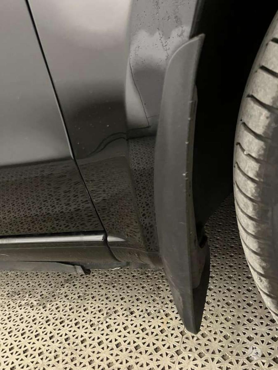 Melns Mercedes-Benz V 250 2015 Viļņa, ar dzinēja tilpumu 2.14 L un nobraukumu 165 tūkst. km par 25000 €, foto 18 vietnē AUTOMOTO.COM.LV
