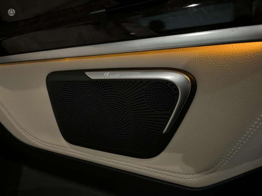 Melns Mercedes-Benz V 250 2015 Viļņa, ar dzinēja tilpumu 2.14 L un nobraukumu 165 tūkst. km par 25000 €, foto 24 vietnē AUTOMOTO.COM.LV