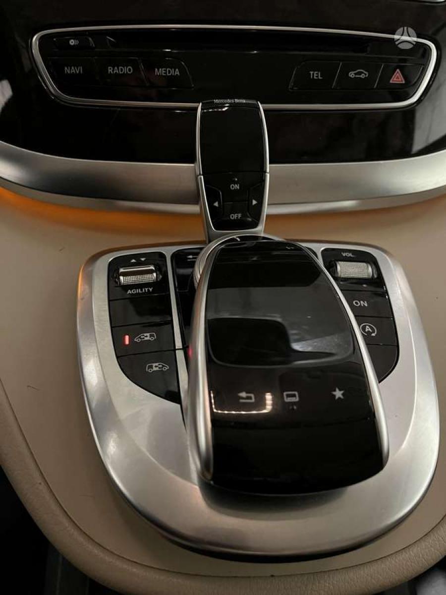 Melns Mercedes-Benz V 250 2015 Viļņa, ar dzinēja tilpumu 2.14 L un nobraukumu 165 tūkst. km par 25000 €, foto 25 vietnē AUTOMOTO.COM.LV