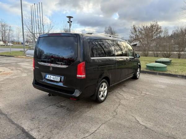 Melns Mercedes-Benz V 250 2016 Rīga, ar dzinēja tilpumu 2.20 L un nobraukumu 269 tūkst. km par 23700 €, foto 4 vietnē AUTOMOTO.COM.LV