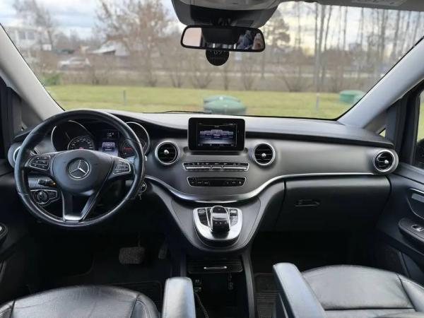 Melns Mercedes-Benz V 250 2016 Rīga, ar dzinēja tilpumu 2.20 L un nobraukumu 269 tūkst. km par 23700 €, foto 10 vietnē AUTOMOTO.COM.LV