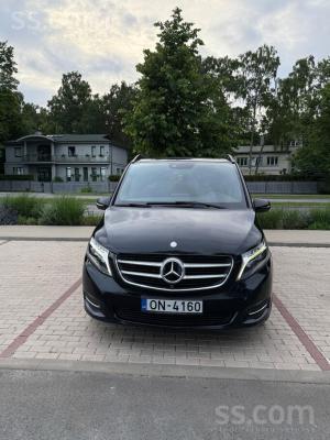 Black Mercedes-Benz V 250 2016 in Jurmala, with an engine capacity of 2.10 L and mileage of 0 thousand km for 21800 €, photo 4 on AUTOMOTO.COM.LV