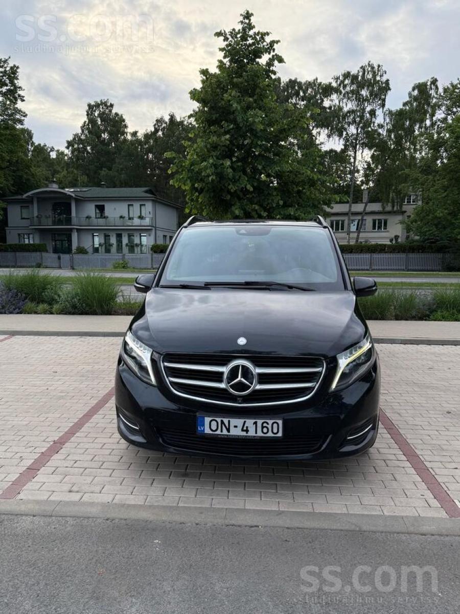 Black Mercedes-Benz V 250 2016 in Jurmala, with an engine capacity of 2.10 L and mileage of 0 thousand km for 21800 €, photo 4 on AUTOMOTO.COM.LV