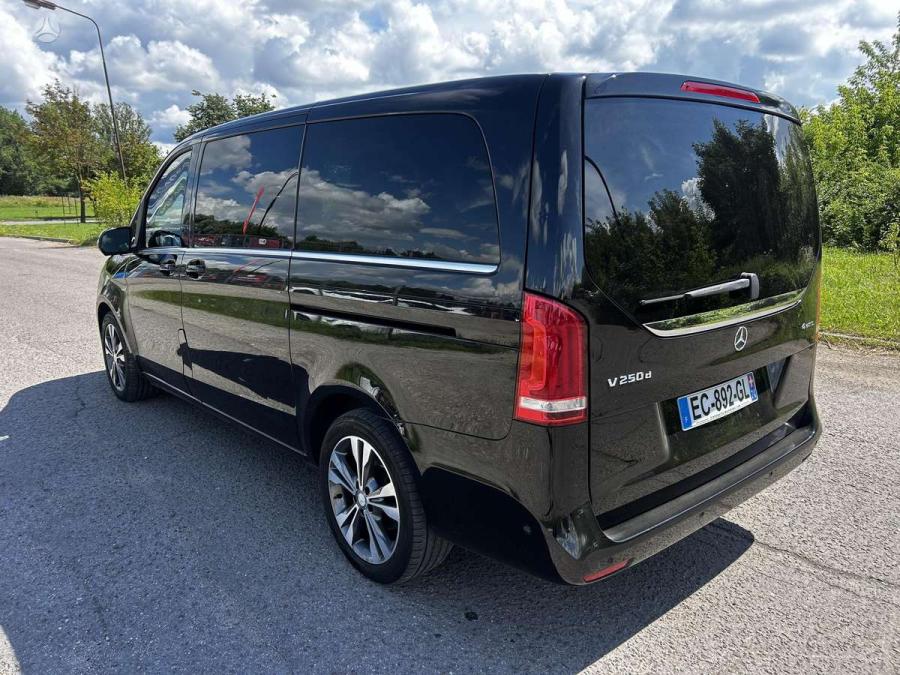 Black Mercedes-Benz V 250 2016 in Panevezys, with an engine capacity of 2.14 L and mileage of 288 thousand km for 24000 €, photo 5 on AUTOMOTO.COM.LV