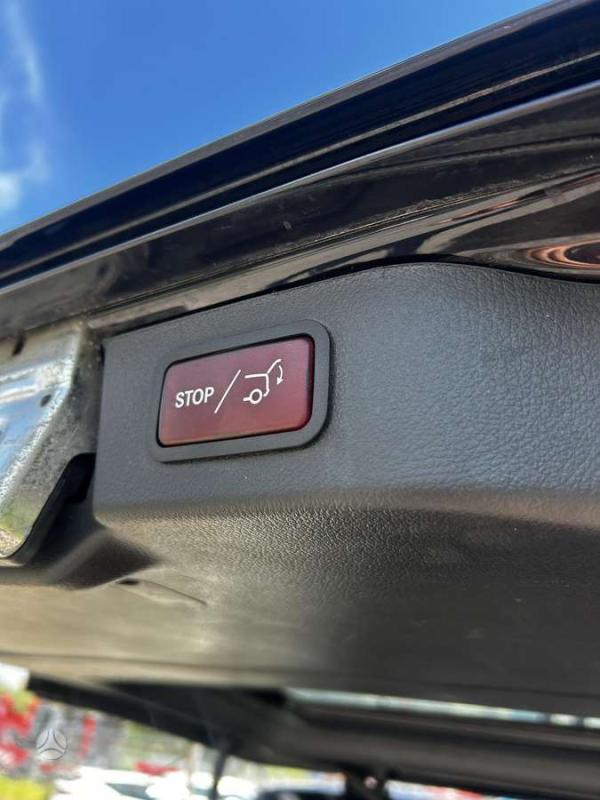 Black Mercedes-Benz V 250 2016 in Panevezys, with an engine capacity of 2.14 L and mileage of 288 thousand km for 24000 €, photo 10 on AUTOMOTO.COM.LV