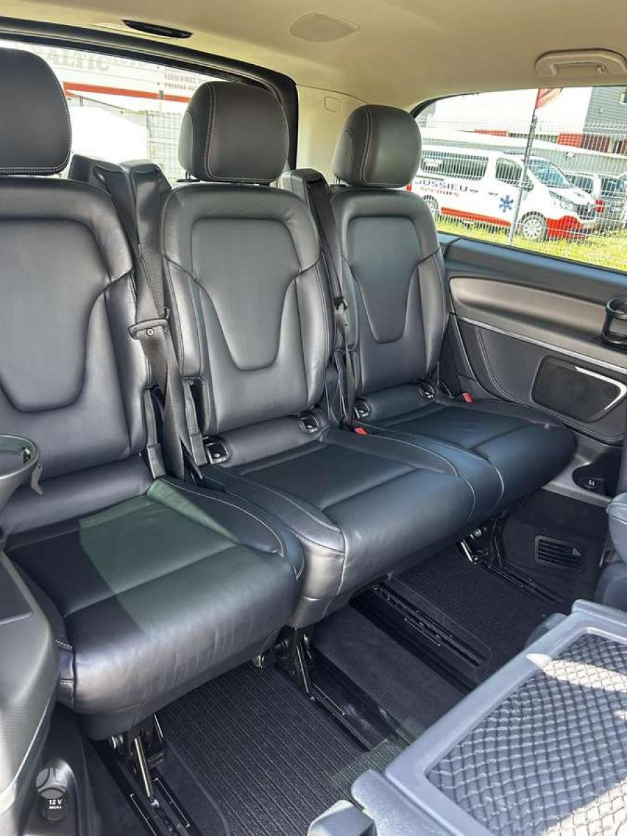 Black Mercedes-Benz V 250 2016 in Panevezys, with an engine capacity of 2.14 L and mileage of 288 thousand km for 24000 €, photo 16 on AUTOMOTO.COM.LV