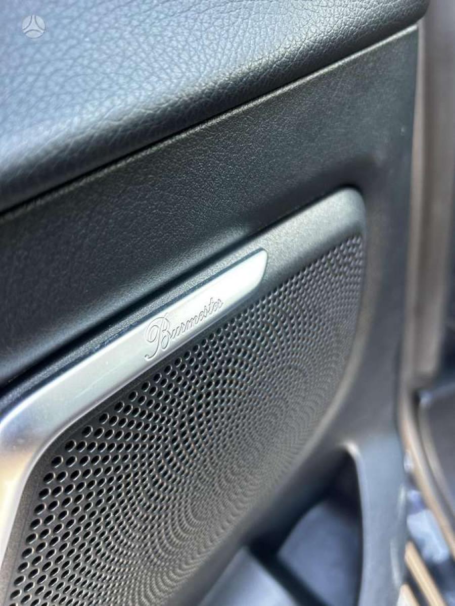 Black Mercedes-Benz V 250 2016 in Panevezys, with an engine capacity of 2.14 L and mileage of 288 thousand km for 24000 €, photo 19 on AUTOMOTO.COM.LV