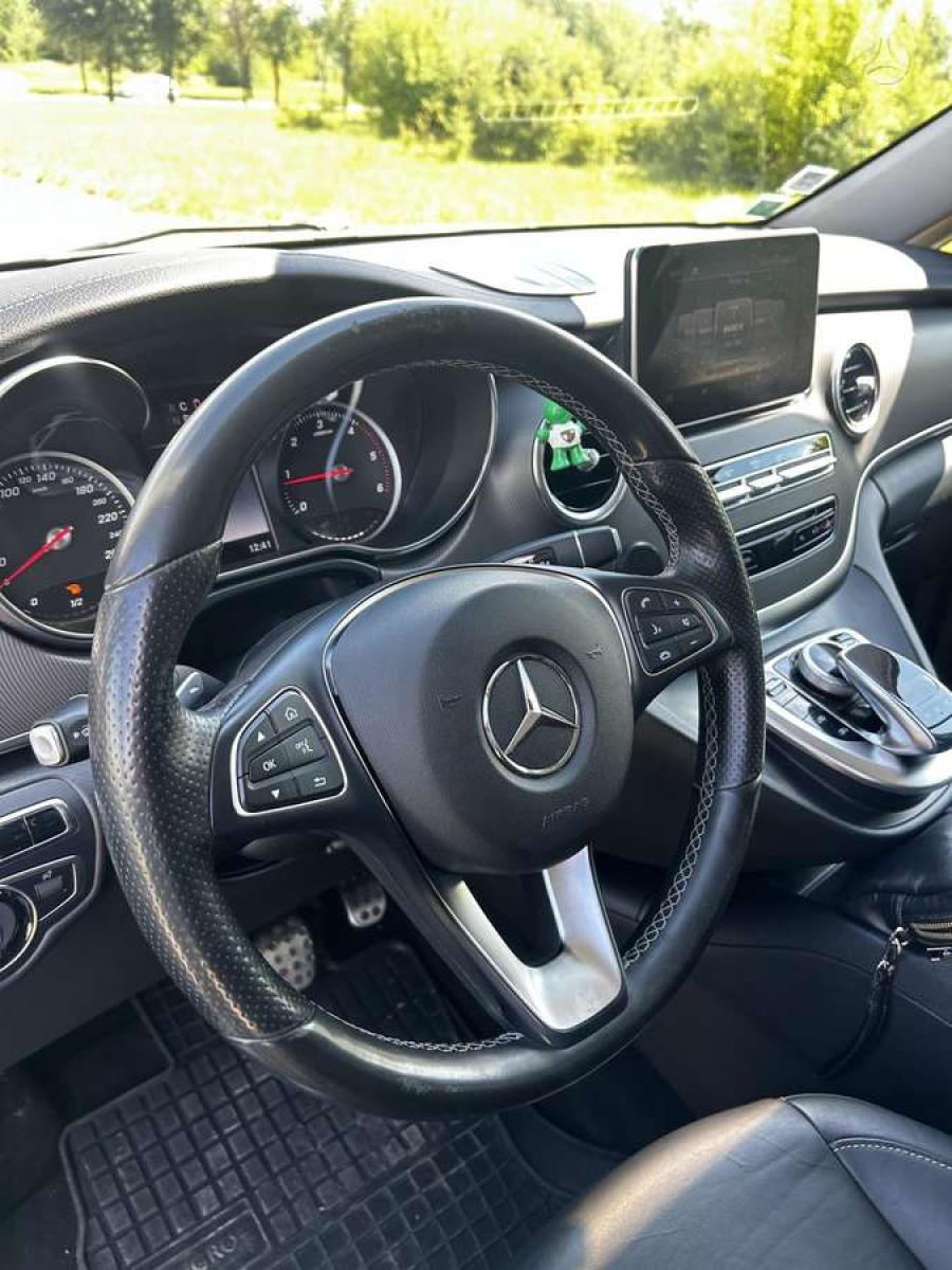 Black Mercedes-Benz V 250 2016 in Panevezys, with an engine capacity of 2.14 L and mileage of 288 thousand km for 24000 €, photo 22 on AUTOMOTO.COM.LV