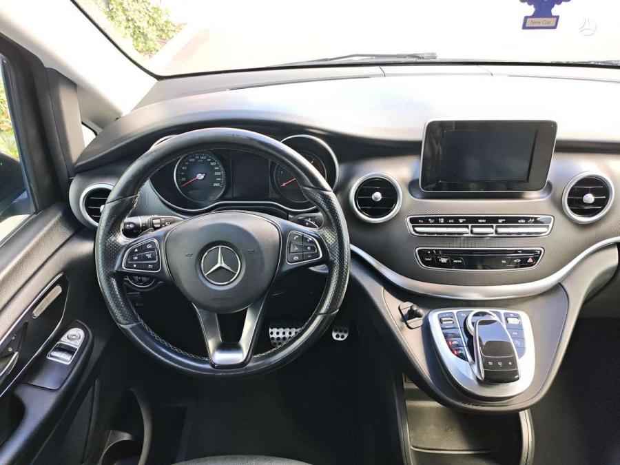 Black Mercedes-Benz V 250 2016 in Klaipeda, with an engine capacity of 2.10 L and mileage of 290 thousand km for 24700 €, photo 12 on AUTOMOTO.COM.LV