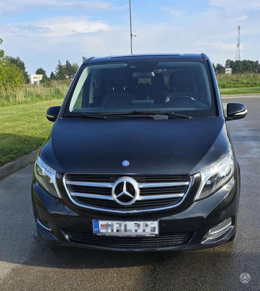 Melns Mercedes-Benz V 250 2016 Panevēža, ar dzinēja tilpumu 2.14 L un nobraukumu 301 tūkst. km par 26700 €, foto 3 vietnē AUTOMOTO.COM.LV