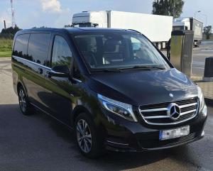 Melns Mercedes-Benz V 250 2016 Panevēža, ar dzinēja tilpumu 2.14 L un nobraukumu 301 tūkst. km par 26700 €, foto 4 vietnē AUTOMOTO.COM.LV