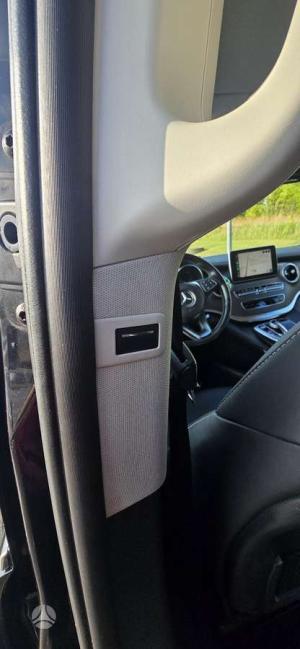 Melns Mercedes-Benz V 250 2016 Panevēža, ar dzinēja tilpumu 2.14 L un nobraukumu 301 tūkst. km par 26700 €, foto 19 vietnē AUTOMOTO.COM.LV
