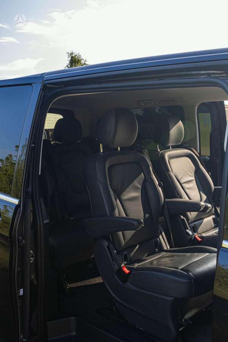 Black Mercedes-Benz V 250 2016 in Panevezys, with an engine capacity of 2.14 L and mileage of 301 thousand km for 26500 €, photo 26 on AUTOMOTO.COM.LV