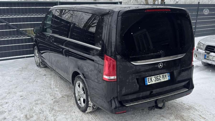 Melns Mercedes-Benz V 250 2017 Jonava, ar dzinēja tilpumu 2.14 L un nobraukumu 320 tūkst. km par 16850 €, foto 13 vietnē AUTOMOTO.COM.LV