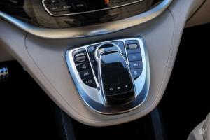 Black Mercedes-Benz V 250 2017 in Marijampole, with an engine capacity of 2.14 L and mileage of 308 thousand km for 29450 €, photo 23 on AUTOMOTO.COM.LV