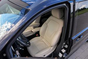 Black Mercedes-Benz V 250 2017 in Marijampole, with an engine capacity of 2.14 L and mileage of 308 thousand km for 29450 €, photo 29 on AUTOMOTO.COM.LV