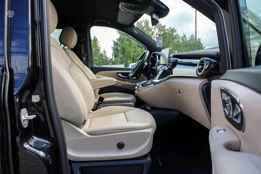 Black Mercedes-Benz V 250 2017 in Marijampole, with an engine capacity of 2.14 L and mileage of 308 thousand km for 29450 €, photo 44 on AUTOMOTO.COM.LV