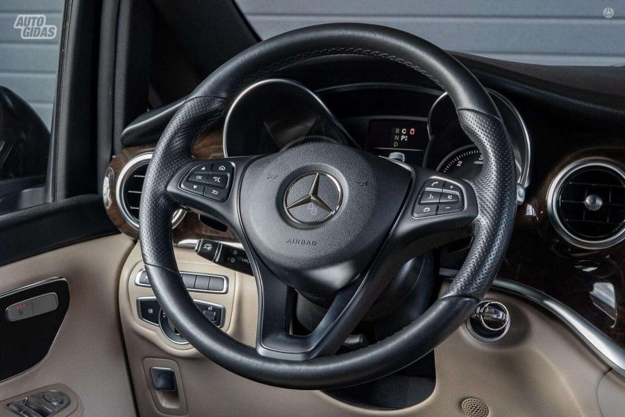 Black Mercedes-Benz V 250 2018 in Marijampole, with an engine capacity of 2.10 L and mileage of 245 thousand km for 30450 €, photo 20 on AUTOMOTO.COM.LV