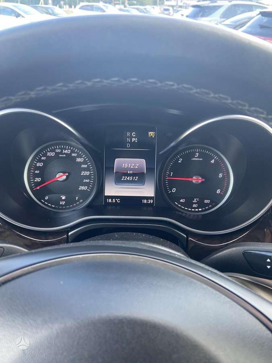Melns Mercedes-Benz V 250 2018 Viļņa, ar dzinēja tilpumu 2.14 L un nobraukumu 225 tūkst. km par 28800 €, foto 10 vietnē AUTOMOTO.COM.LV