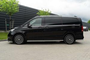 Black Mercedes-Benz V 250 2018 in Vilnius, with an engine capacity of 2.14 L and mileage of 198 thousand km for 27990 €, photo 8 on AUTOMOTO.COM.LV