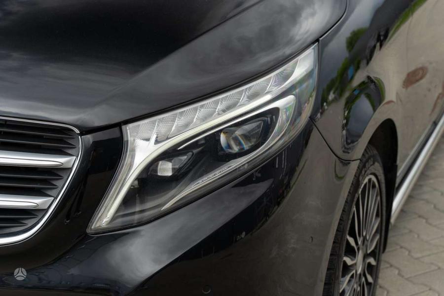 Black Mercedes-Benz V 250 2018 in Vilnius, with an engine capacity of 2.14 L and mileage of 198 thousand km for 27990 €, photo 10 on AUTOMOTO.COM.LV
