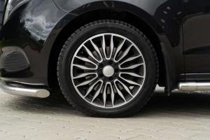 Black Mercedes-Benz V 250 2018 in Vilnius, with an engine capacity of 2.14 L and mileage of 198 thousand km for 27990 €, photo 12 on AUTOMOTO.COM.LV
