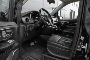 Black Mercedes-Benz V 250 2018 in Vilnius, with an engine capacity of 2.14 L and mileage of 198 thousand km for 27990 €, photo 13 on AUTOMOTO.COM.LV