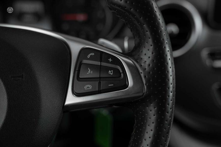 Black Mercedes-Benz V 250 2018 in Vilnius, with an engine capacity of 2.14 L and mileage of 198 thousand km for 27990 €, photo 19 on AUTOMOTO.COM.LV