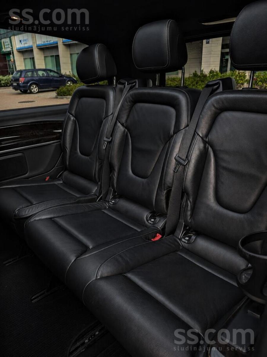 Black Mercedes-Benz V 250 2018 in Riga, with an engine capacity of 2.20 L and mileage of 239 thousand km for 28900 €, photo 18 on AUTOMOTO.COM.LV