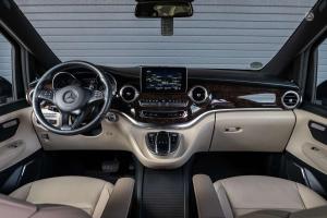 Black Mercedes-Benz V 250 2018 in Marijampole, with an engine capacity of 2.14 L and mileage of 245 thousand km for 29950 €, photo 16 on AUTOMOTO.COM.LV