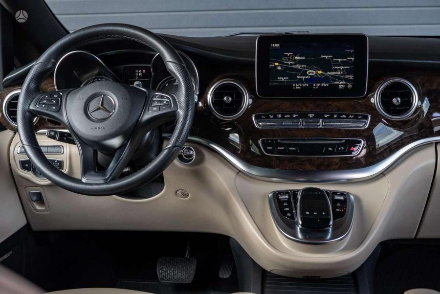 Black Mercedes-Benz V 250 2018 in Marijampole, with an engine capacity of 2.14 L and mileage of 245 thousand km for 29950 €, photo 17 on AUTOMOTO.COM.LV