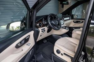 Black Mercedes-Benz V 250 2018 in Marijampole, with an engine capacity of 2.14 L and mileage of 245 thousand km for 29950 €, photo 24 on AUTOMOTO.COM.LV