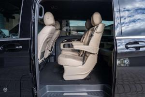 Black Mercedes-Benz V 250 2018 in Marijampole, with an engine capacity of 2.14 L and mileage of 245 thousand km for 29950 €, photo 30 on AUTOMOTO.COM.LV