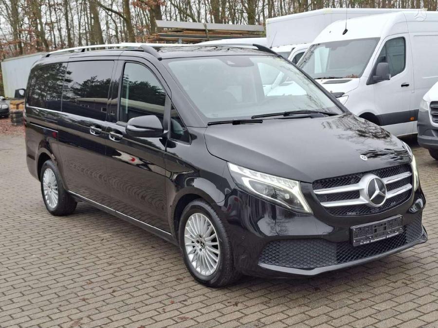 Black Mercedes-Benz V 250 2019 in Ukmerge, with an engine capacity of 1.95 L and mileage of 172 thousand km for 33350 €, photo 3 on AUTOMOTO.COM.LV